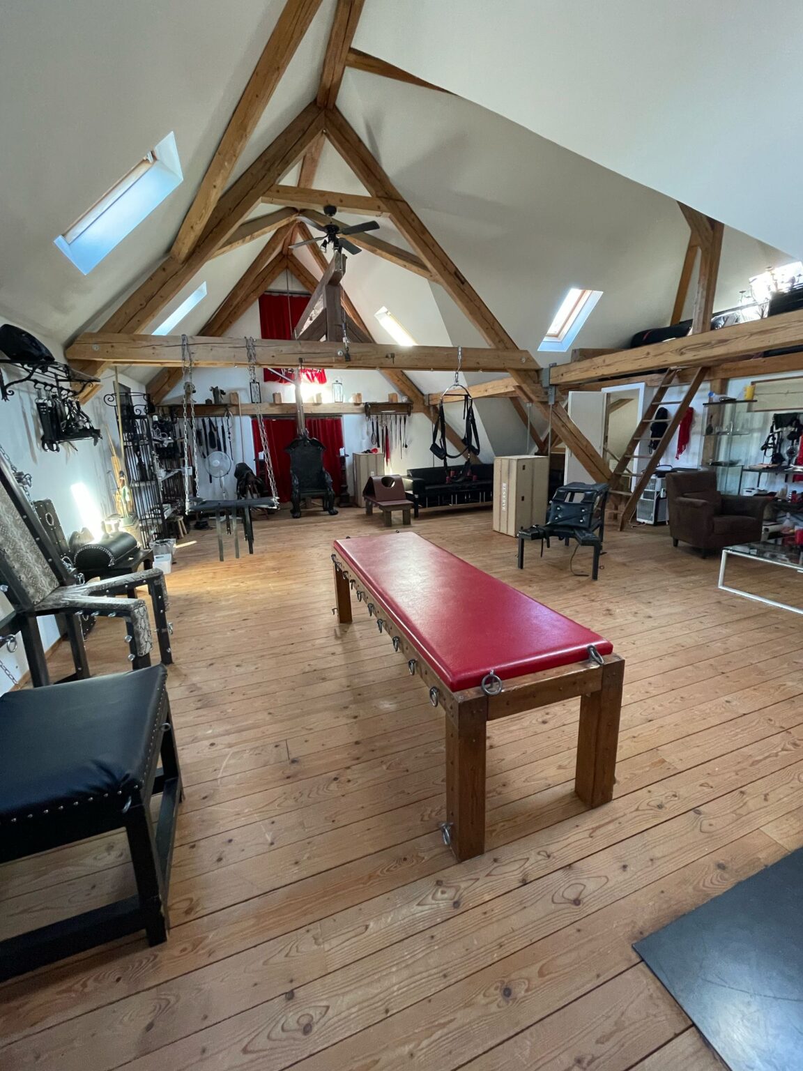 Räume – Dark Events